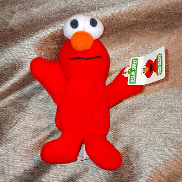 Kellogs | Toys | Nwt Mini Elmo Sessame Street Plush Figure Toy Must See ...